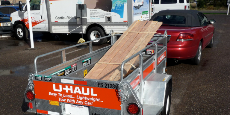 How and Why to Properly Secure Your Load in a Trailer - Moving Insider