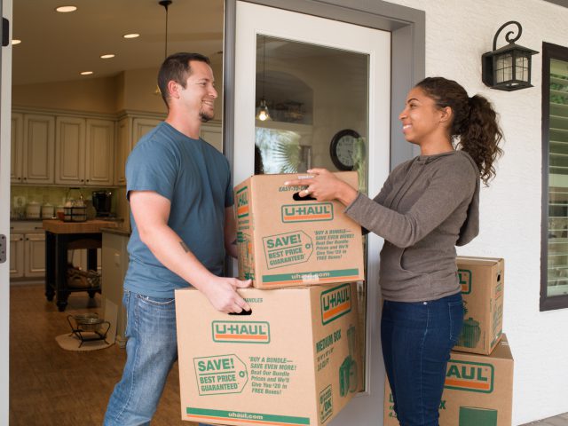 What Not to Wear: Moving Edition - Moving Insider